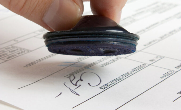 Blue Ink for Check Signatures: Why Banks Recommend It